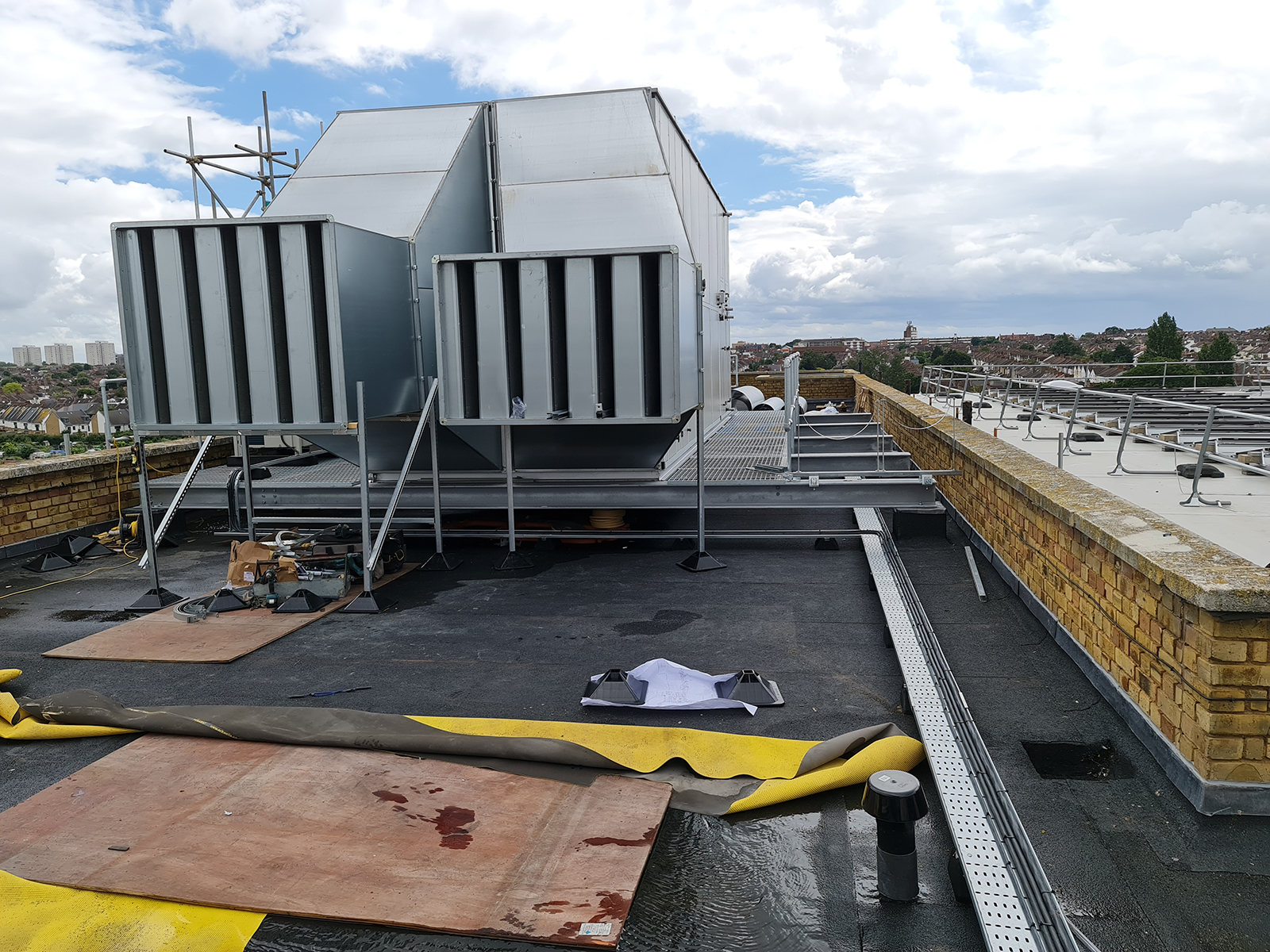 Southend Hospital Resus Unit | Commercial Ducting
